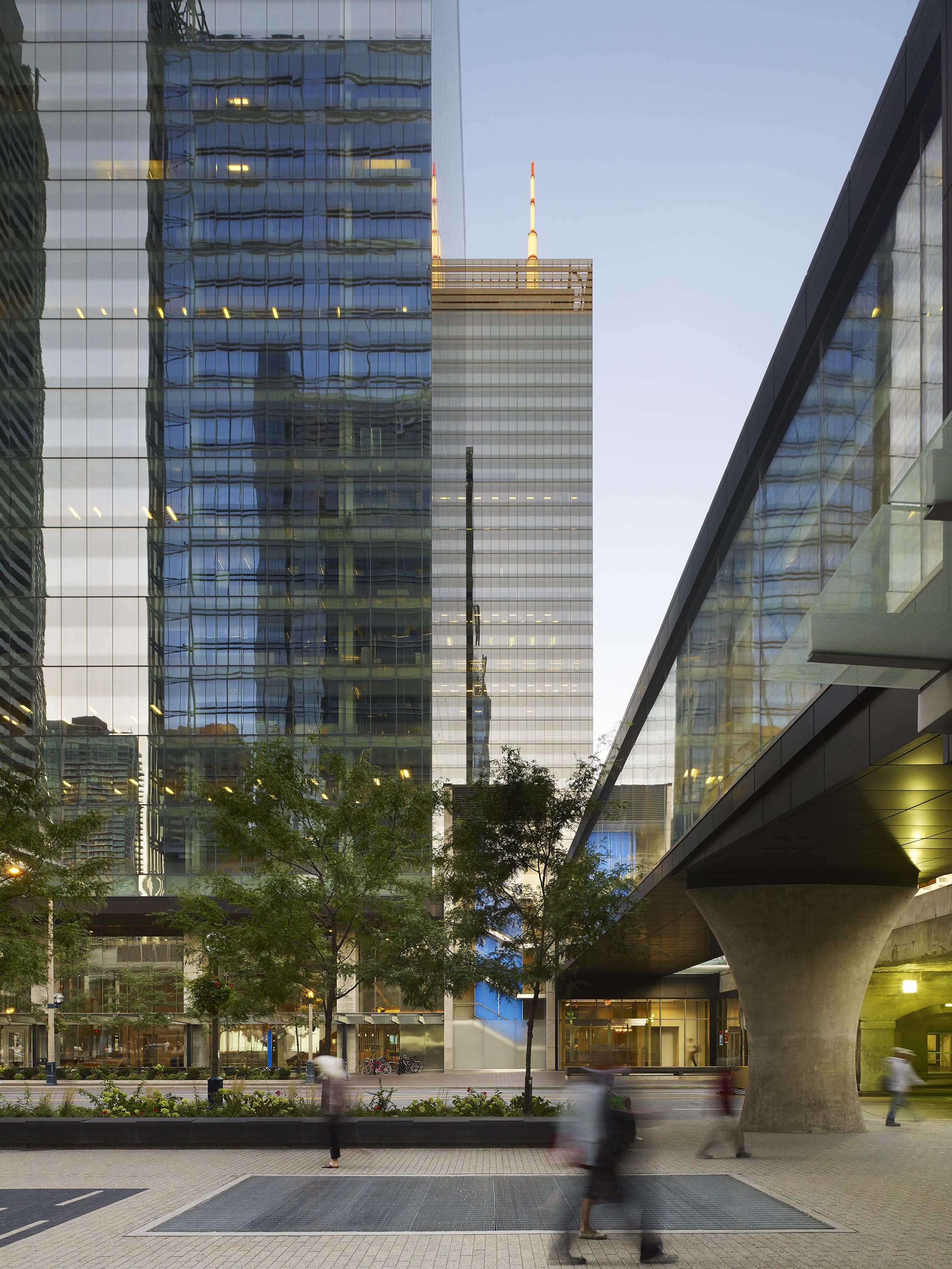 Bremner_Towers_(02) - Tom Arban